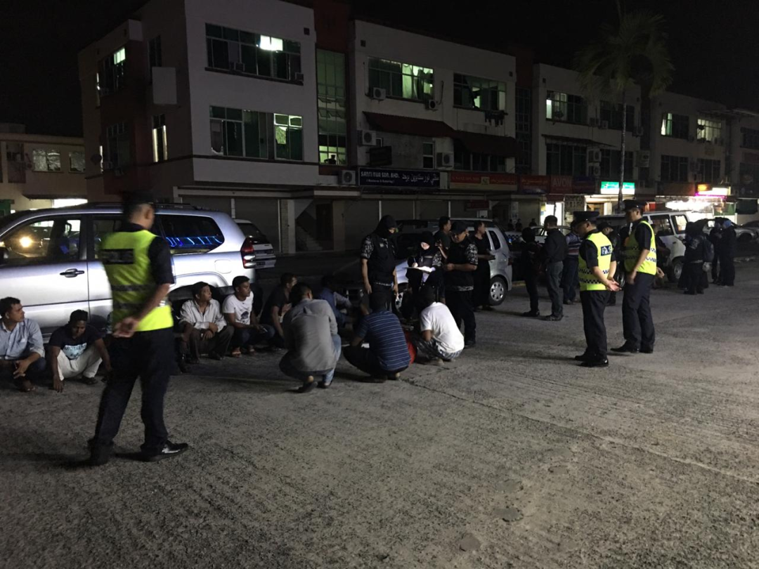 “SPECIAL PASS” DIKELUARKAN KEPADA WARGA ASING | Pasukan Polis Diraja Brunei