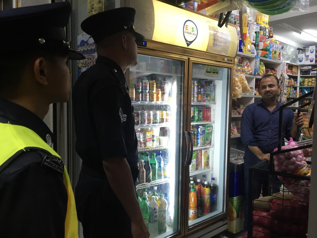 PEMERIKSAAN WARGA ASING DITERUSKAN | Pasukan Polis Diraja Brunei